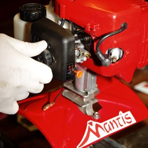 The Mantis XP Tiller/Cultivator | Mantis.com